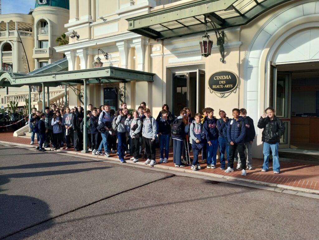 Les élèves des 6èmes A et B au théâtre Princesse Grace - FANB